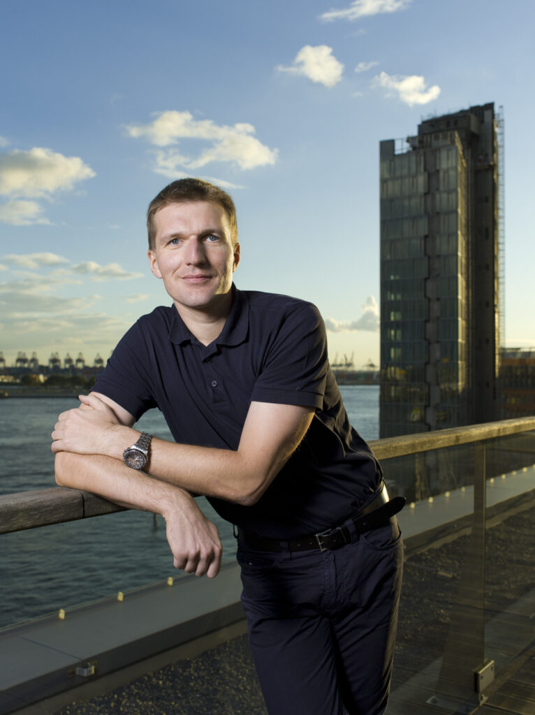 Building Serverless Java Apps with Serverless Generative AI on AWS with ...